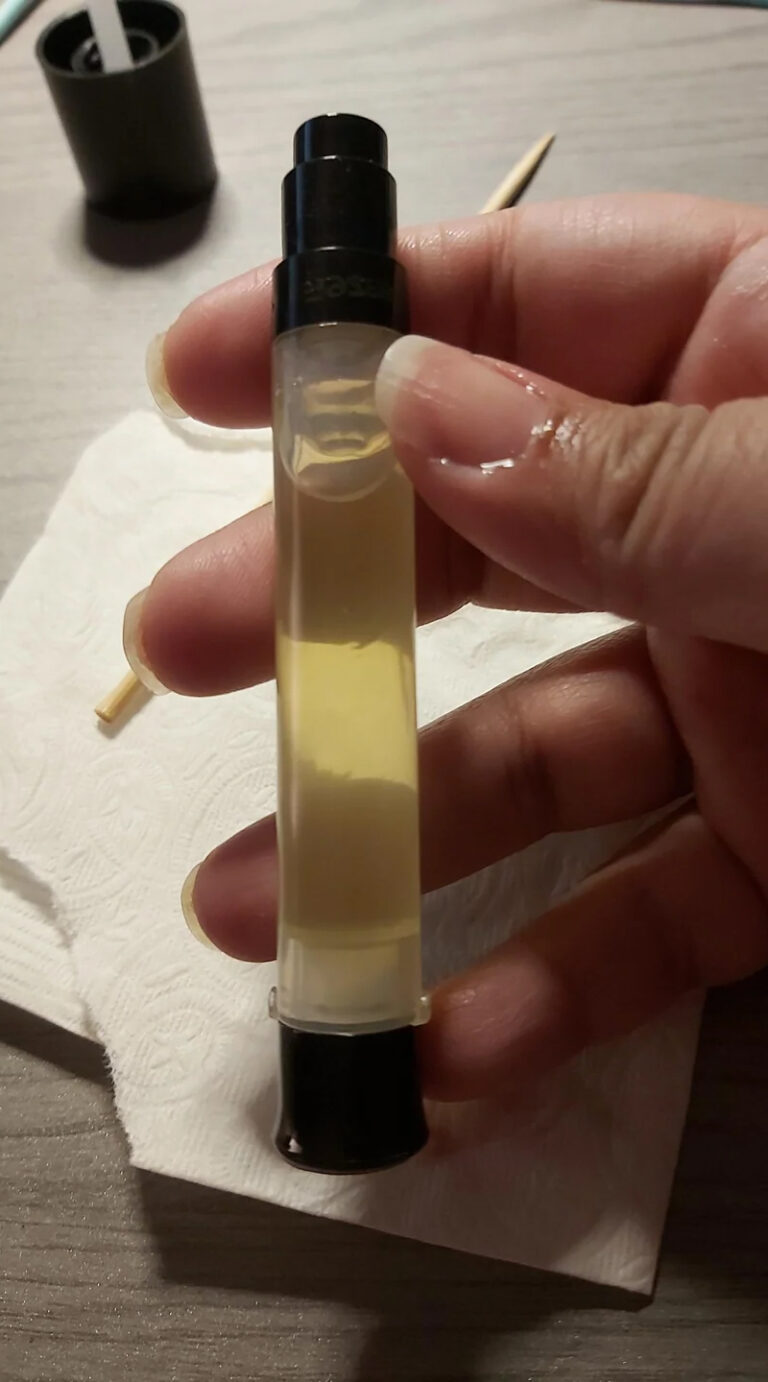 How to Make Cuticle Oil at Home Like a Pro: A DIY Recipe That Works ...