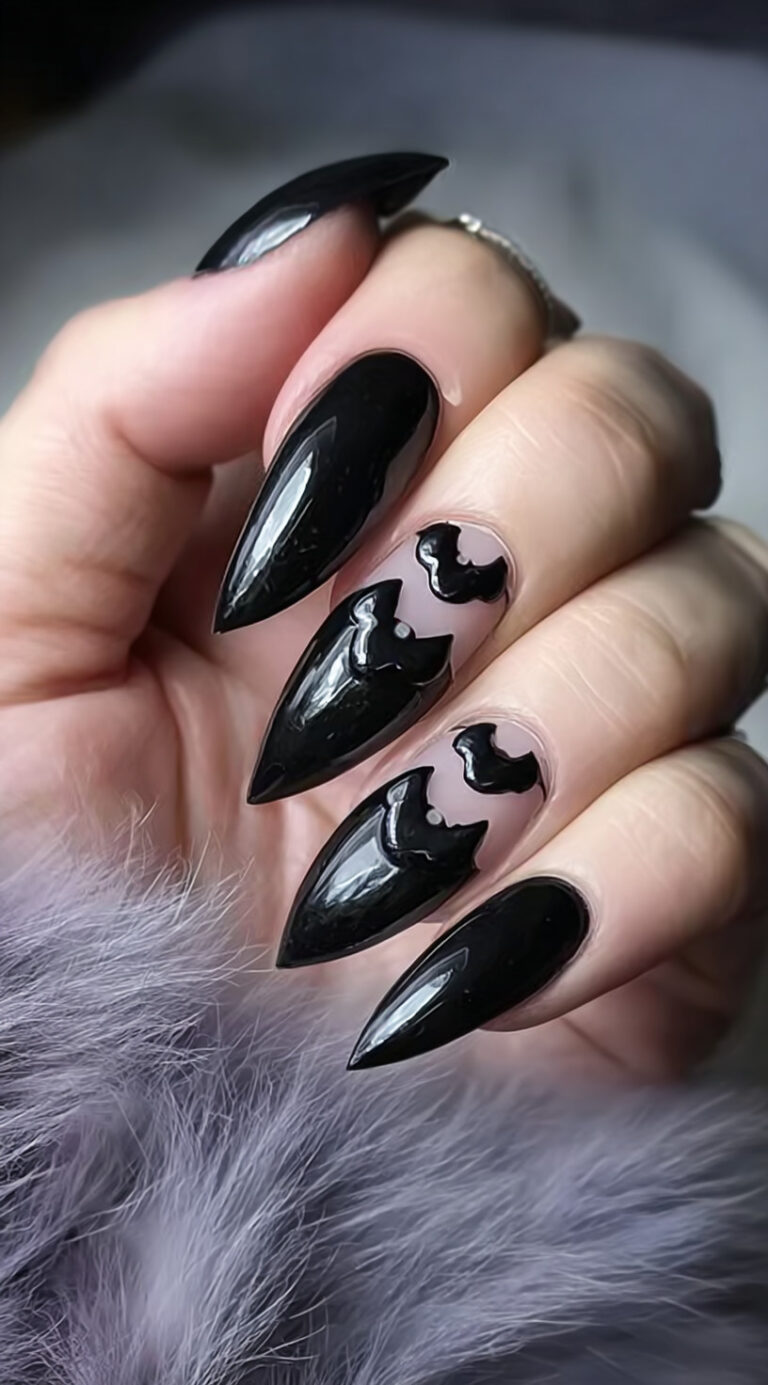 34 Wicked Bat Nails: Sinister-Cute Ideas Perfect for a Halloween Slay ...