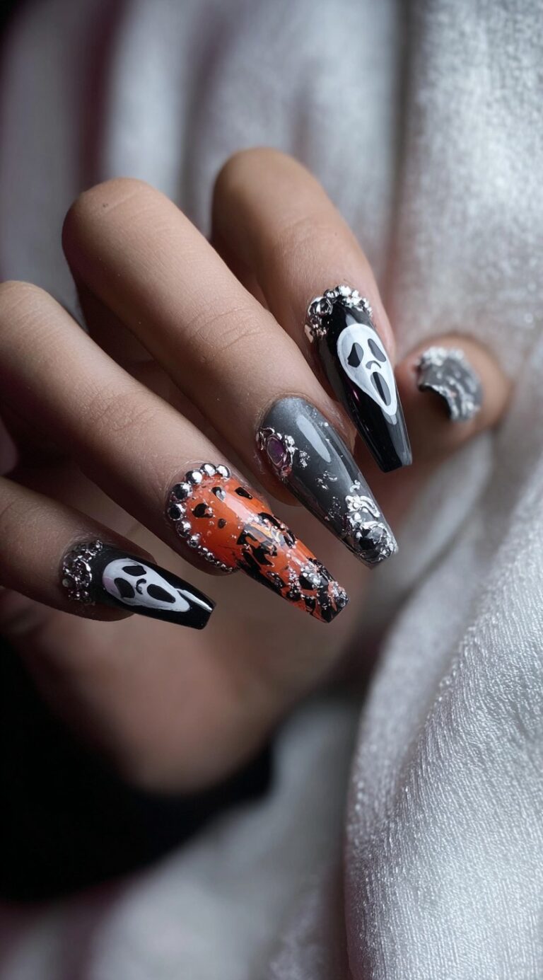 32 Terrifying Ghostface Nails: Unique Ideas for Spooky Halloween Styles ...