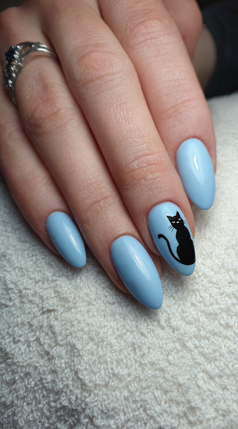 25 Wicked Black Cat Nails: Spellbinding Ideas to Try This Halloween ...